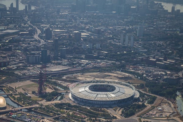 20 Minute Football Stadium Helicopter Tour and Bubbly for One | Red ...