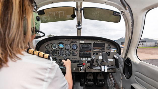 60 Minute Extended Flying Lesson for One - UK Wide | Red Letter Days