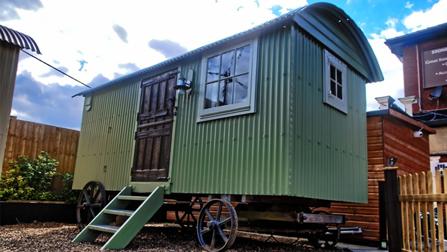 Two Night Stay in a Shepherd's Hut at The Stonehenge Inn for Two | Red ...